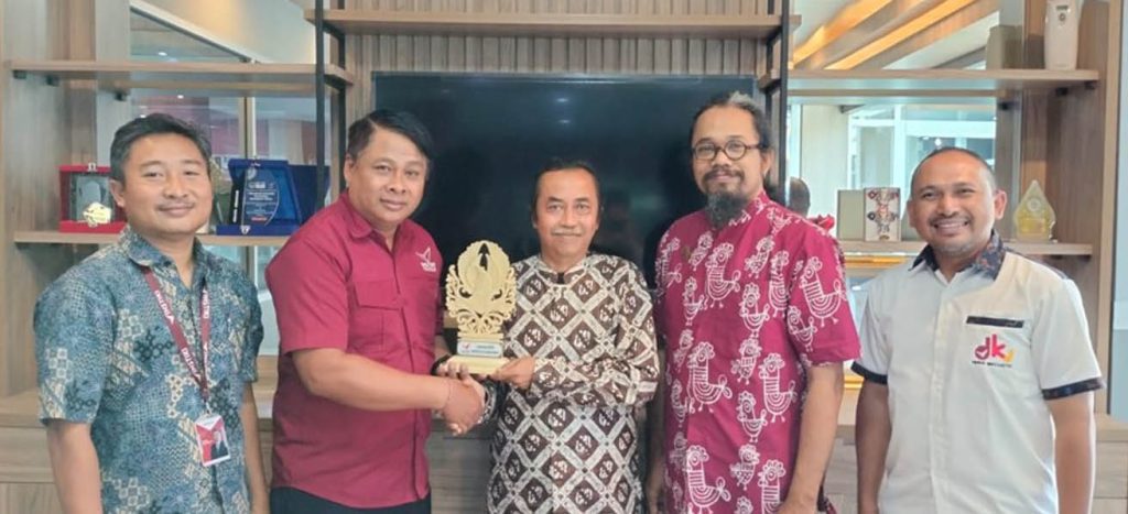 Penandatanganan Kerja Sama Fakultas Seni Rupa dan Desain IKJ dengan ...